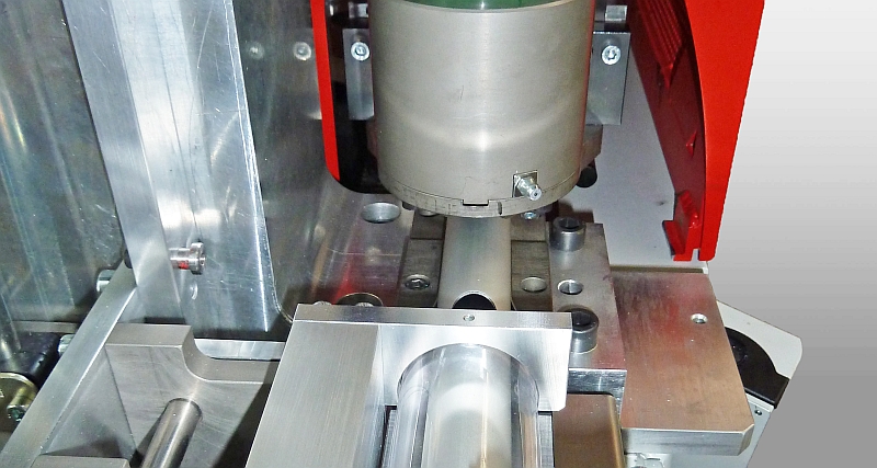 Lochstanzanlage - ATEC | Sondermaschinen- und Anlagenbau GmbH