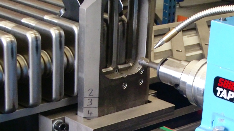 Flow-drilling/thread forming - ATEC | Sondermaschinen- und Anlagenbau GmbH