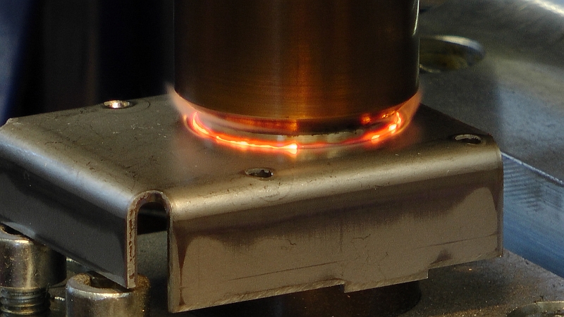 Soudage par résistance - ATEC | Sondermaschinen- und Anlagenbau GmbH